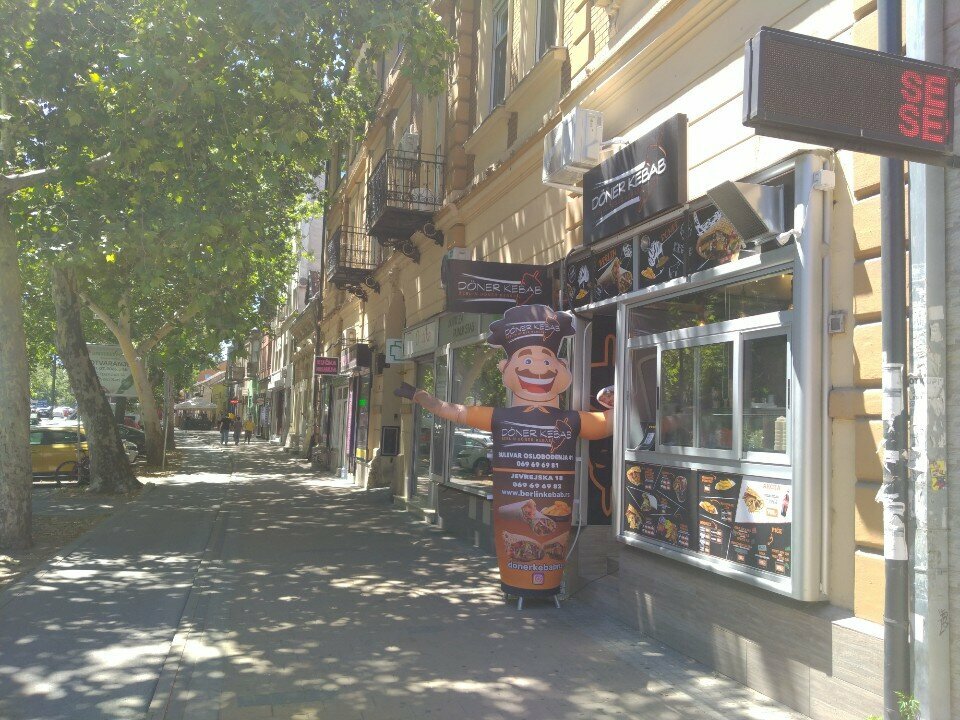 Fast food Berlin, Novi Sad, foto