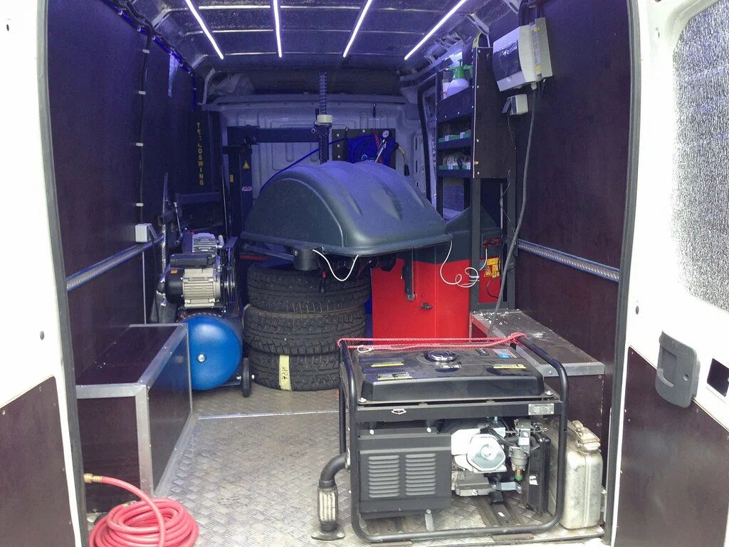 Oto lastik tamiri Mobilny Shinomontazh, Moskova, foto