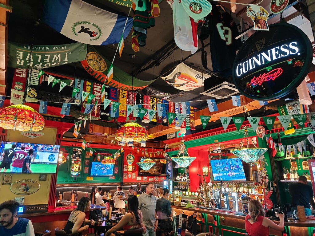 Bar Harat’s Irish Pub Waterfront, Belgrad, foto