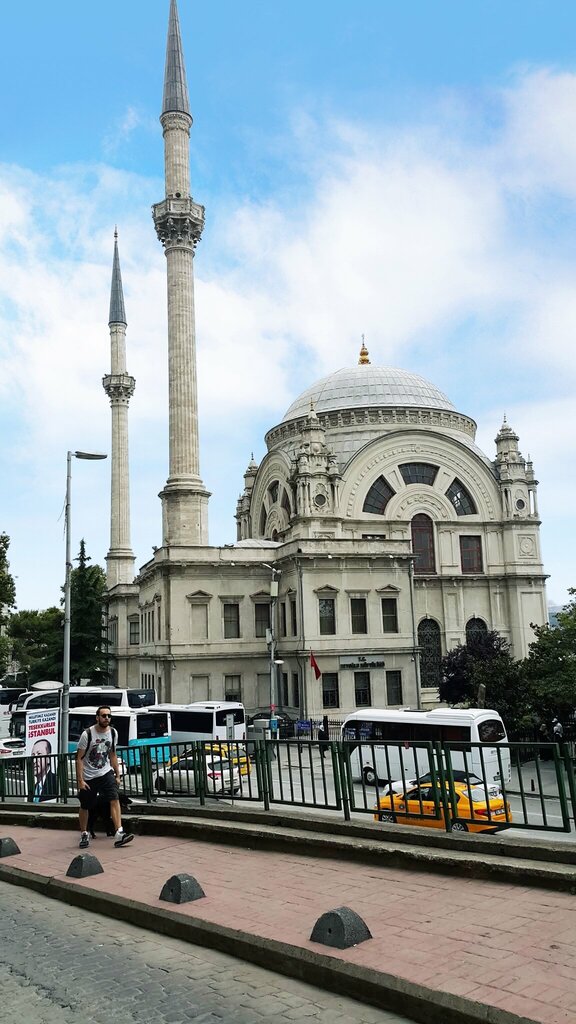 Cami Bezm-i Alem Valide Sultan Dolmabahçe Camii, İstanbul, foto