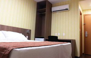 Stop Inn Cristiano Machado (Estado de Minas Gerais, Belo Horizonte, Rua Coronel Jairo Pereira), otel  Belo Horizonte'den