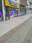 Admiral Bet (Bulevar patrijarha Pavla No:45), kumarhaneler  Novi Sad'dan