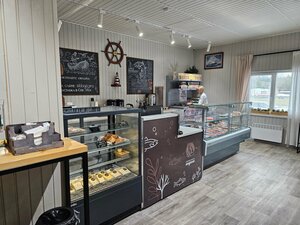 Кафе-магазин (Shosseynaya Street No:21, posyolok Beryozovo), kafe  Saint‑Petersburg ve Leningradskaya oblastından