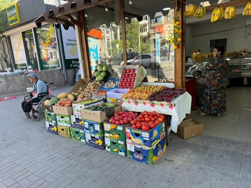 Manavlar Fruit and Vegetable Sales Point, Çimkent (Şımkent), foto