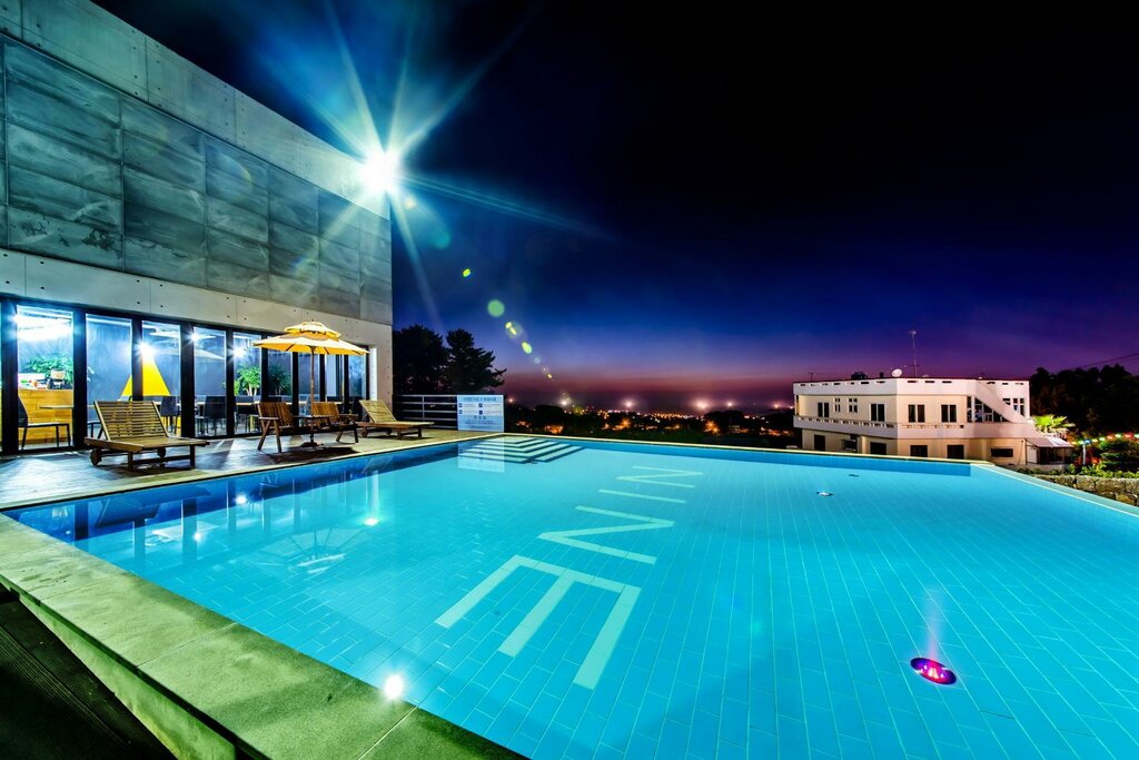 Otel Ninespavill, Dünya, foto