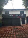 Zona usados (Antioquia, Municipio de Medellín, Barrio de Lorena, Calle 43, 71-57), otomobil satış galerileri  Medellin'den