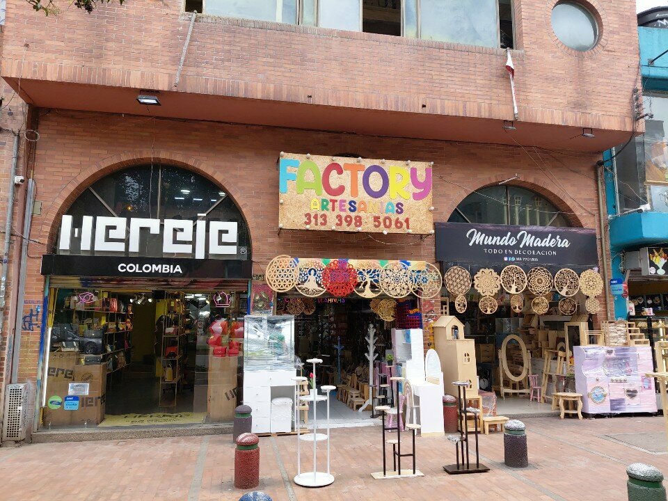 Sanat galerileri ve merkezleri Artesanías EN Madera San Valentín, Bogota, foto