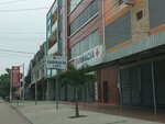 Farmacia Laes (Santa Cruz de la Sierra, Distrito Municipal 7, Avenida Cumavi), eczaneler  Santa‑Krus'tan