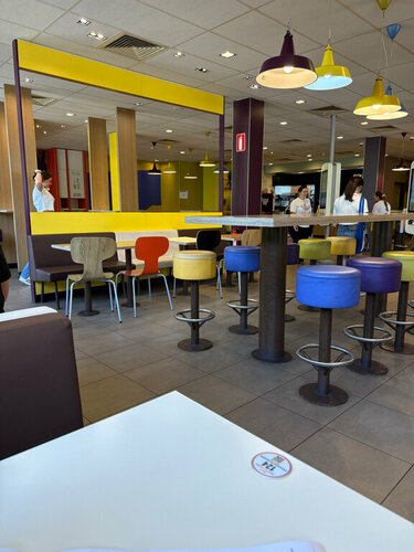 Kafe McDonald's, Rustavi (Bostandere), foto