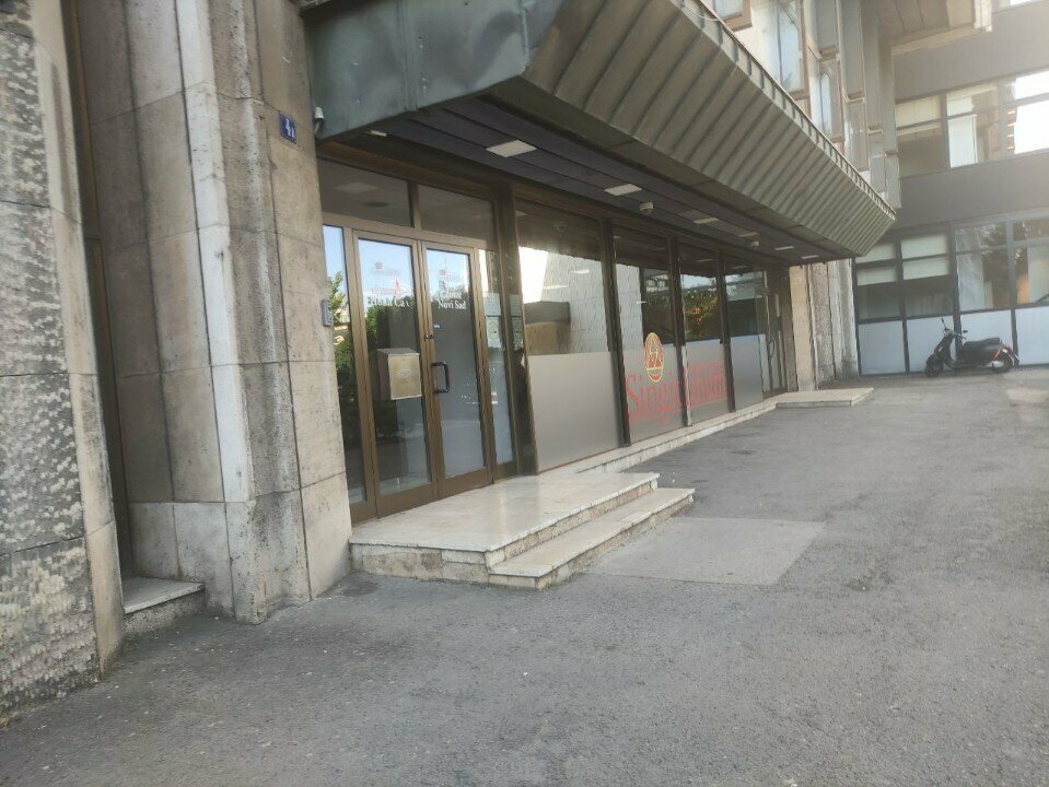 Avukatlar Advokat Milan Veber, Novi Sad, foto