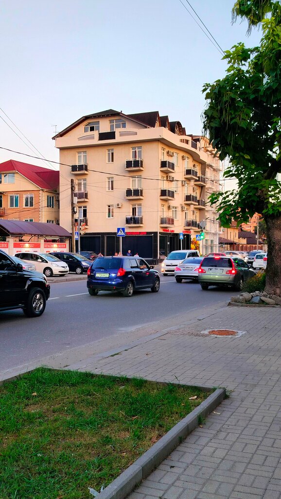 Otel Zentralny Guest House, Suhum, foto