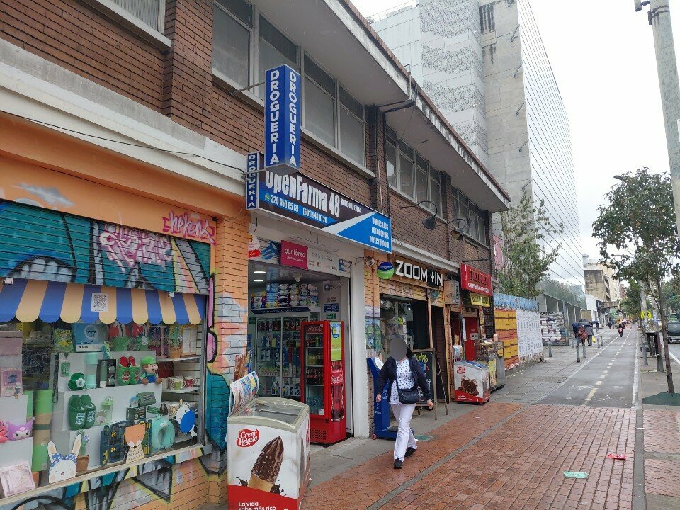 Eczaneler Openfarma la 48, Bogota, foto