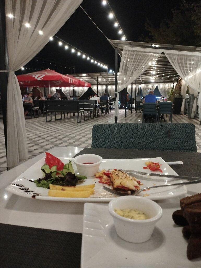 Restoran Millenium, Taşkent, foto
