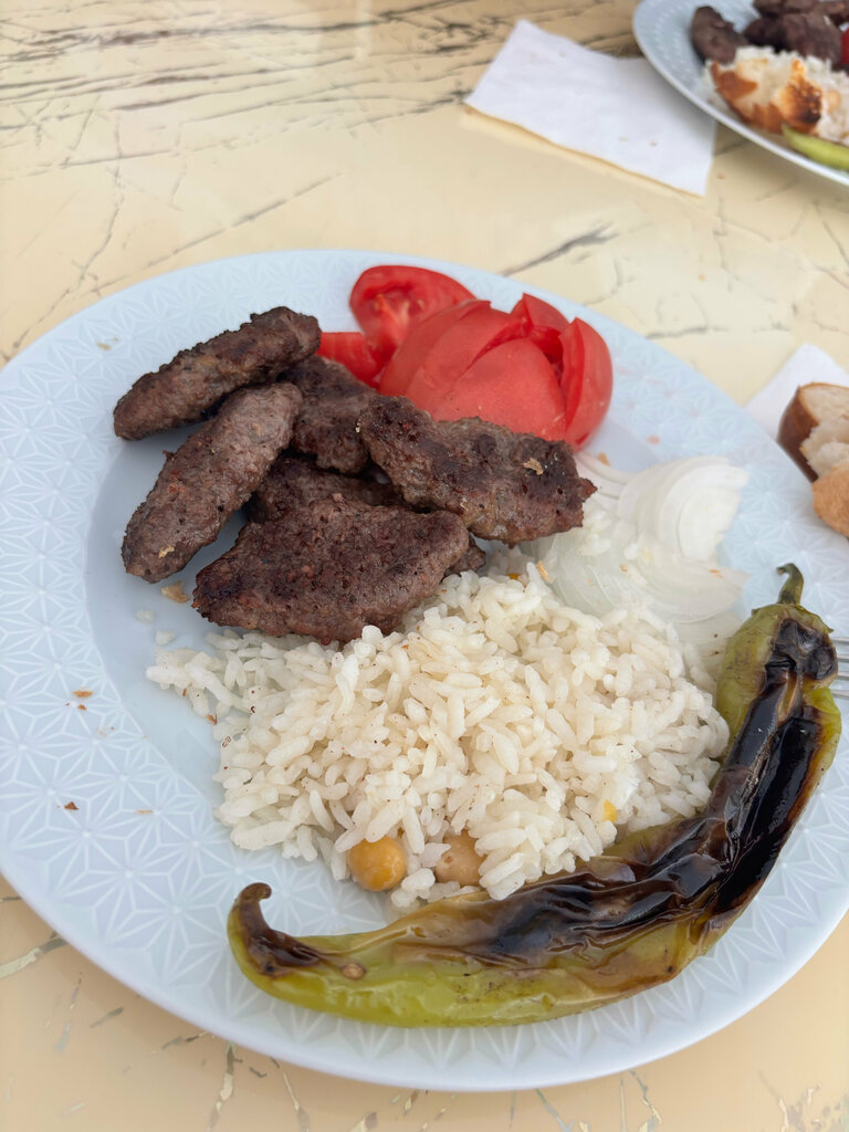 Restoran Meşhur Ormana Köftecisi, İbradı, foto
