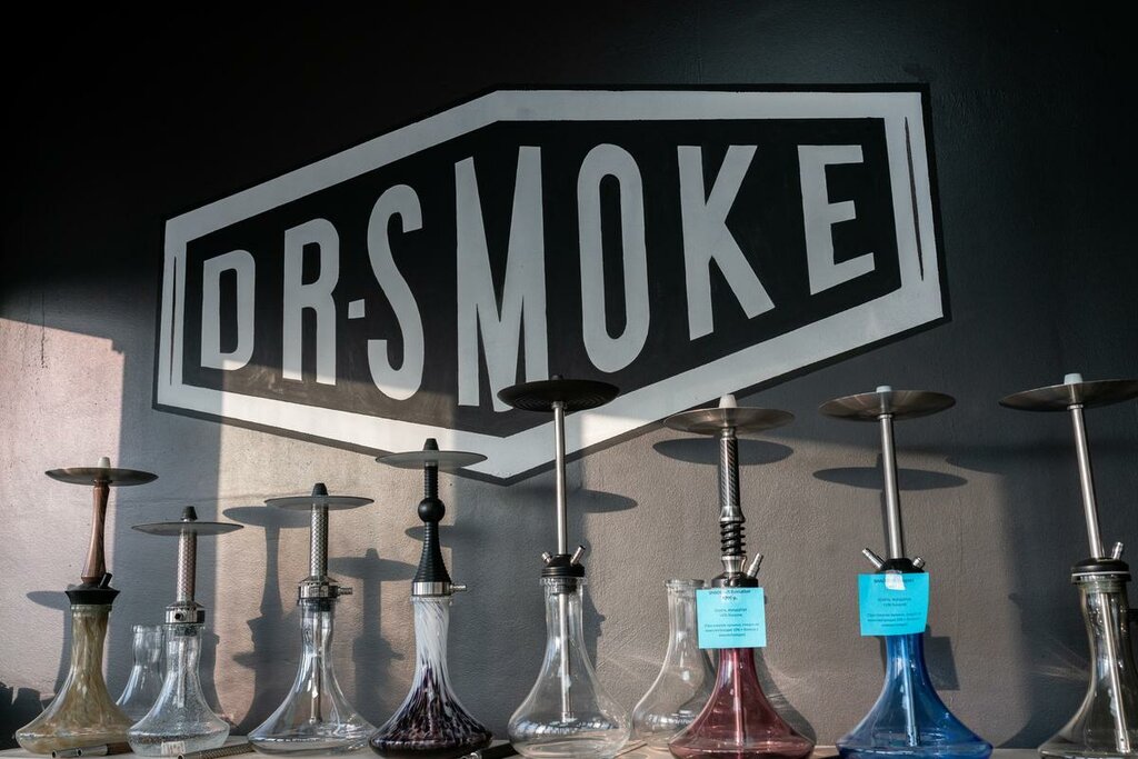 Elektronik sigara satış noktaları Dr. Smoke, Pskov, foto