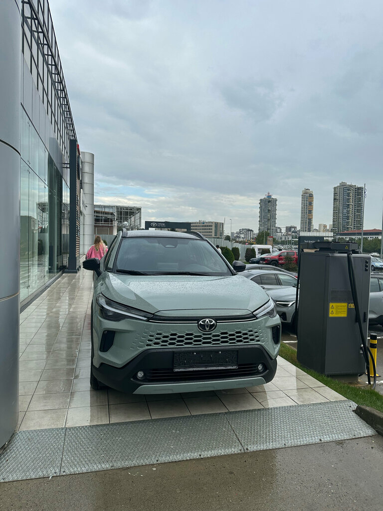 Otomobil satış galerileri Toyota Plaza Alj Çekmeköy, İstanbul, foto