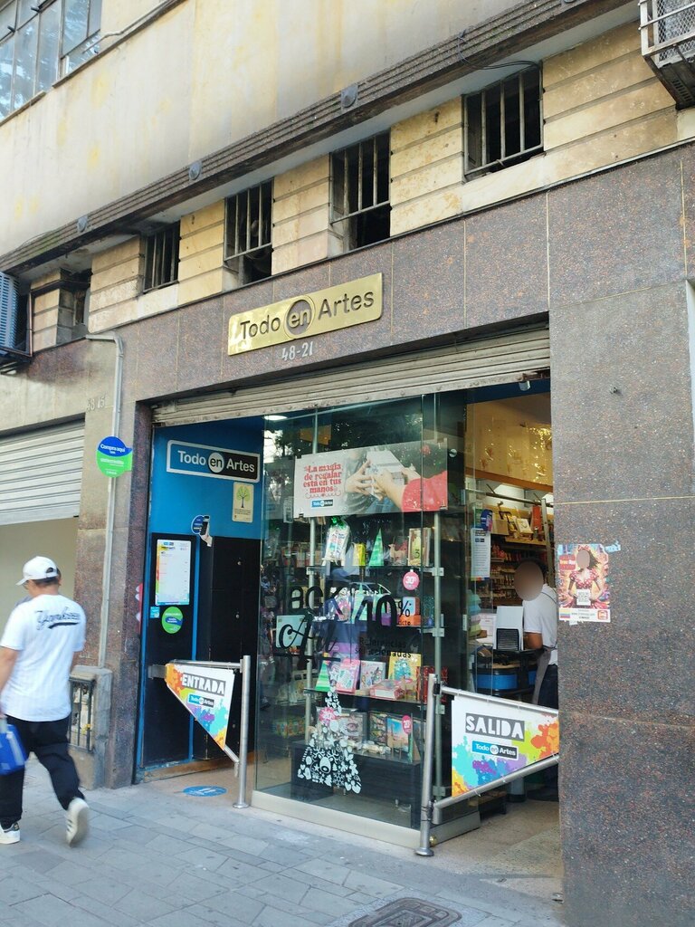 Hobi, elişi için ürünler Everything in Arts Center, Medellin, foto