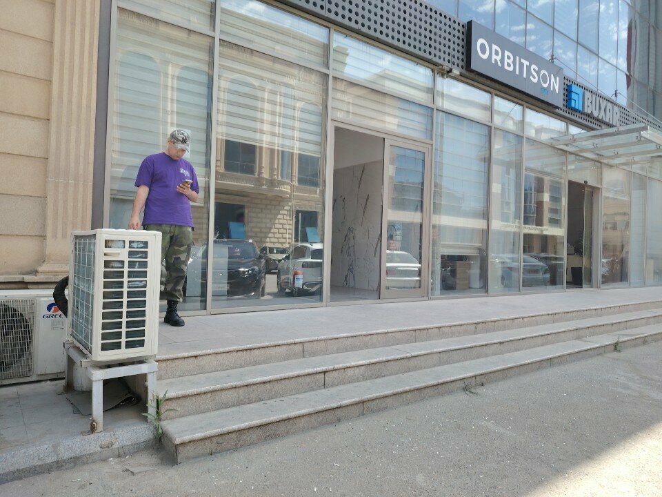 Bilgisayar ve ekipman toptancıları Orbitson Co, Bakü, foto