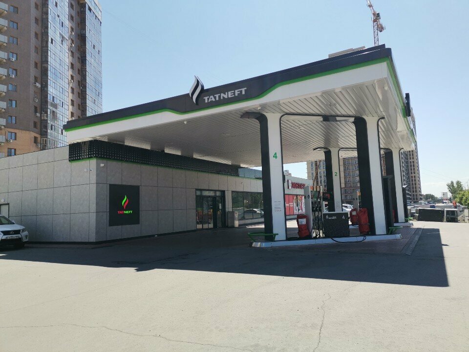 Benzin istasyonu Tatneft, Novosibirsk, foto