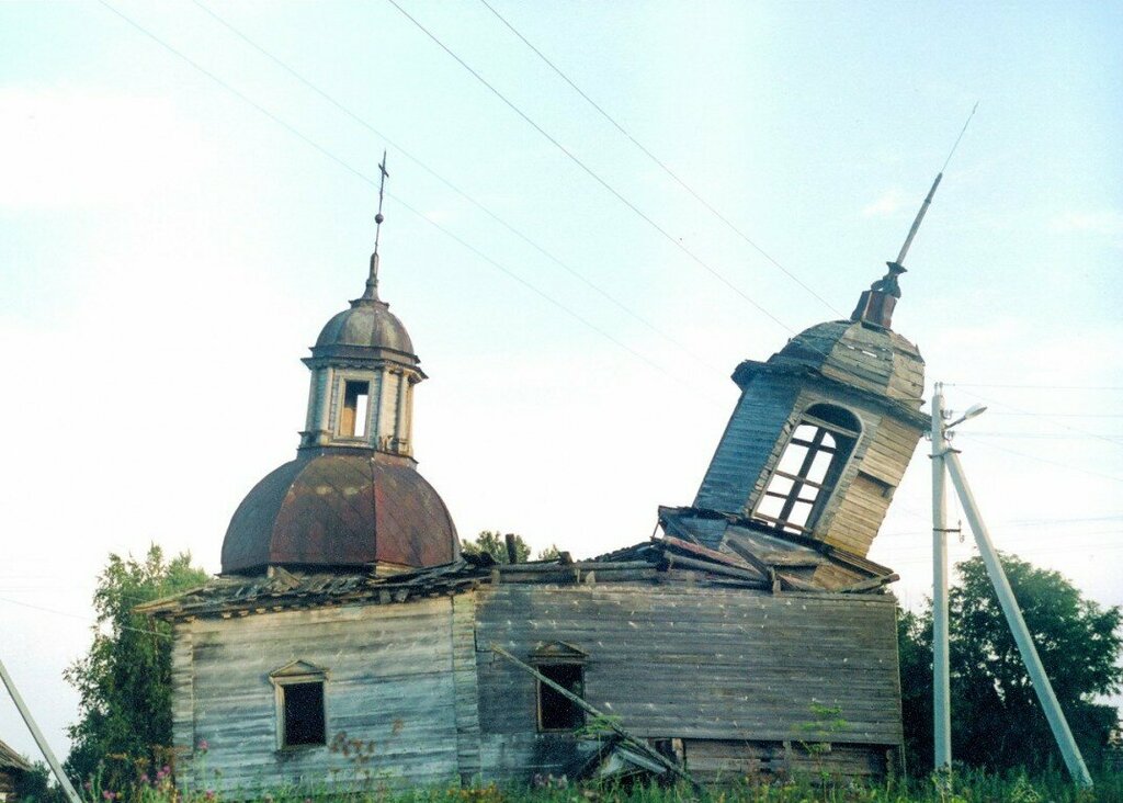 Şapel, haç anıtı Часовня Покровская, Arhangelskaya oblastı, foto