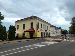 Pyshki Tut (Zamkovy proyezd No:4), fast food  Polotsk'tan