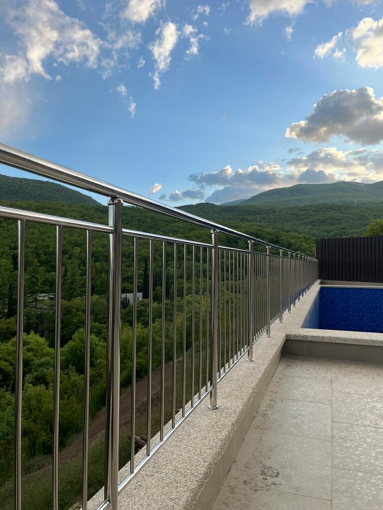 Merdiven ve korkuluklar Крым Нерж Проект, Simferopol (Akmescit), foto