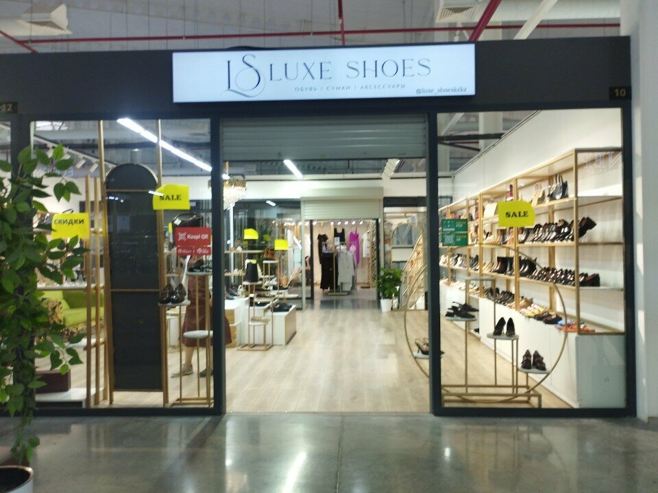 Giyim mağazası Luxe Shoes, Çimkent (Şımkent), foto