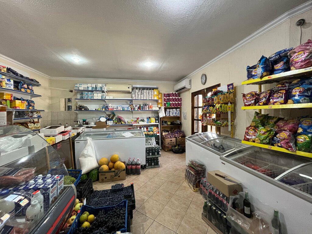 Market Медведь, Gulripş Bölgesi, foto