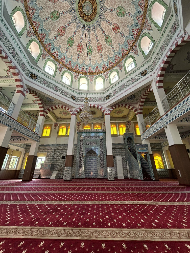 Cami Sanayi Cami, Bucak, foto