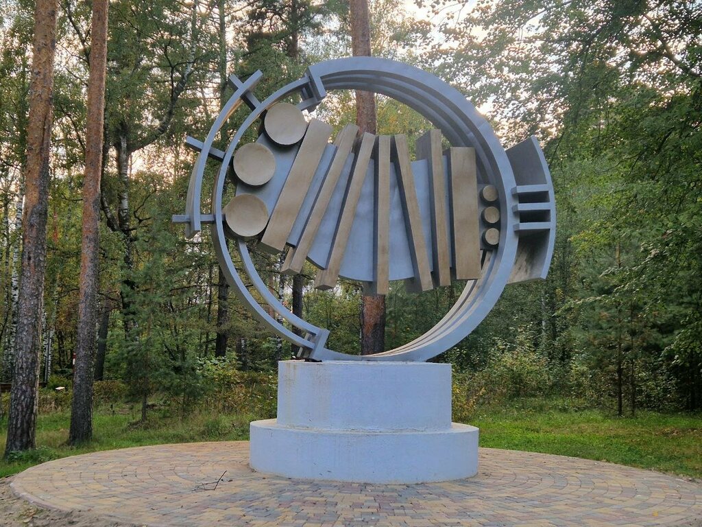 Park, sokak heykeli Гармонь, İvanovo, foto