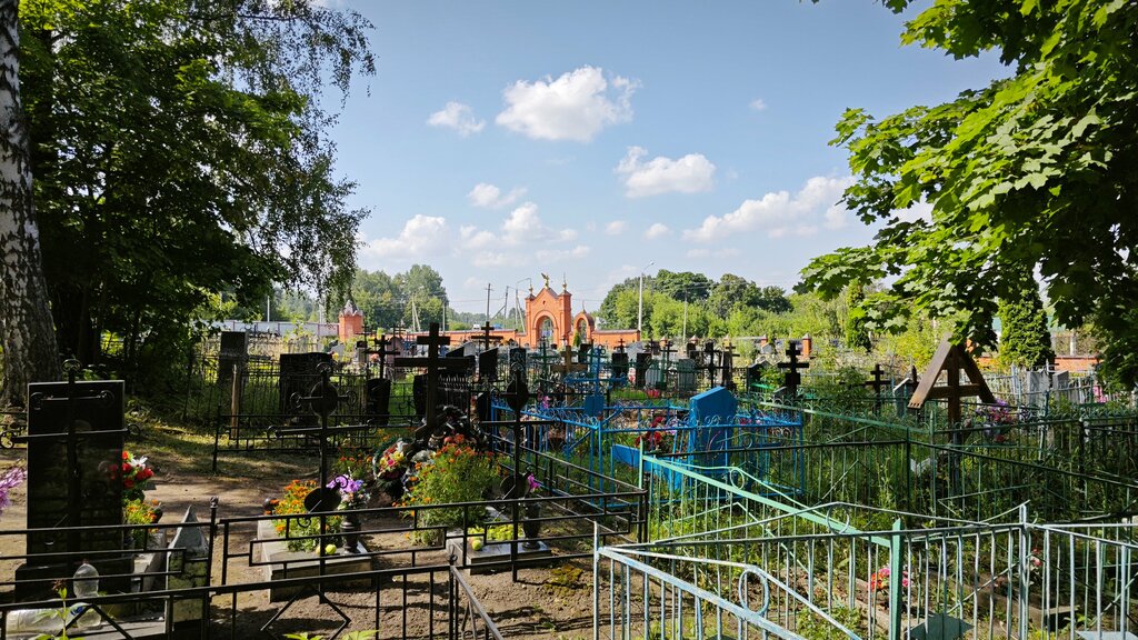 Mezarlıklar Троекуровское кладбище, Lipetskaya oblastı, foto