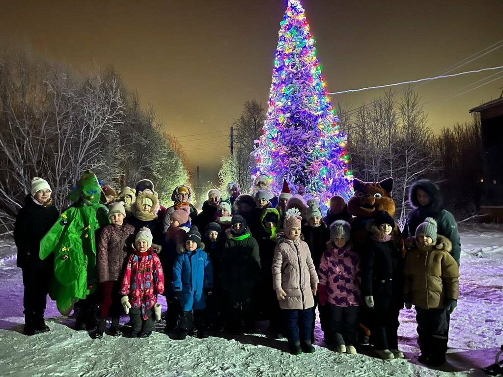 Kültür merkezleri Соломбала-Арт, Arhangelsk, foto