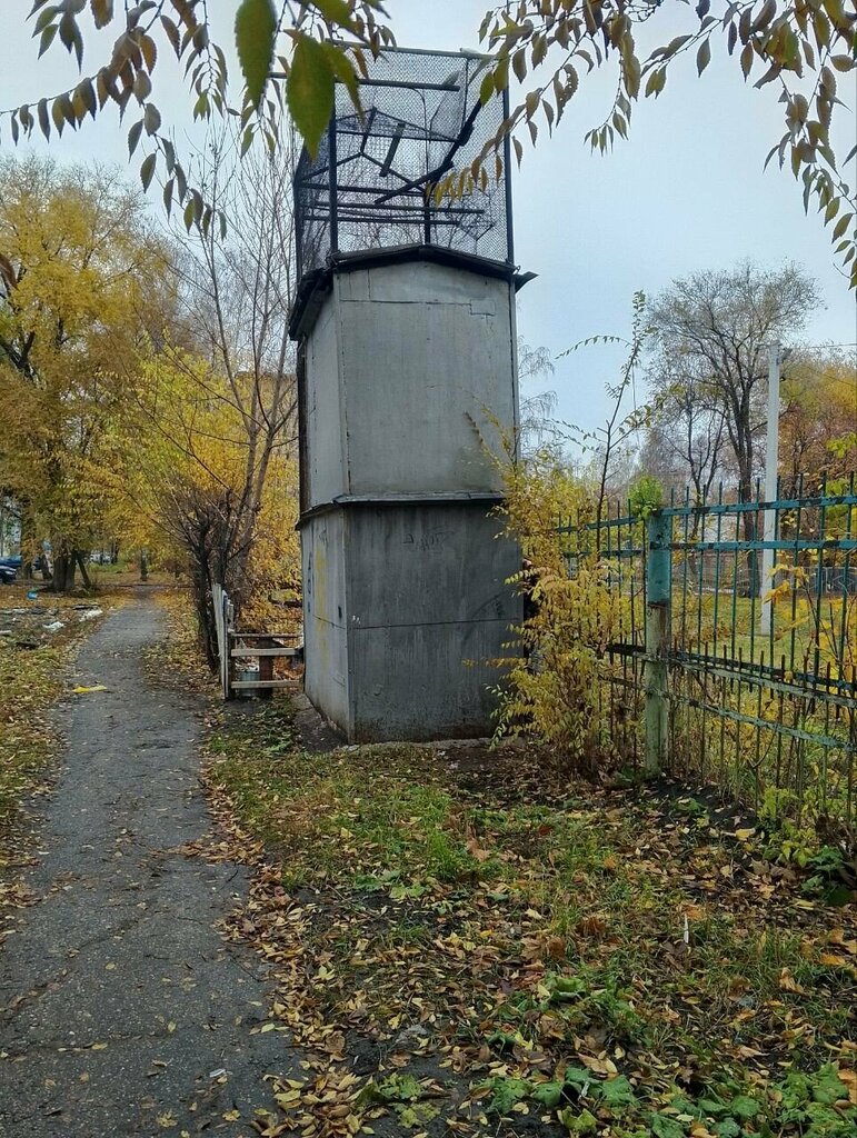 Kuşlar için büyük kafes Голубятня, Ulyanovsk, foto