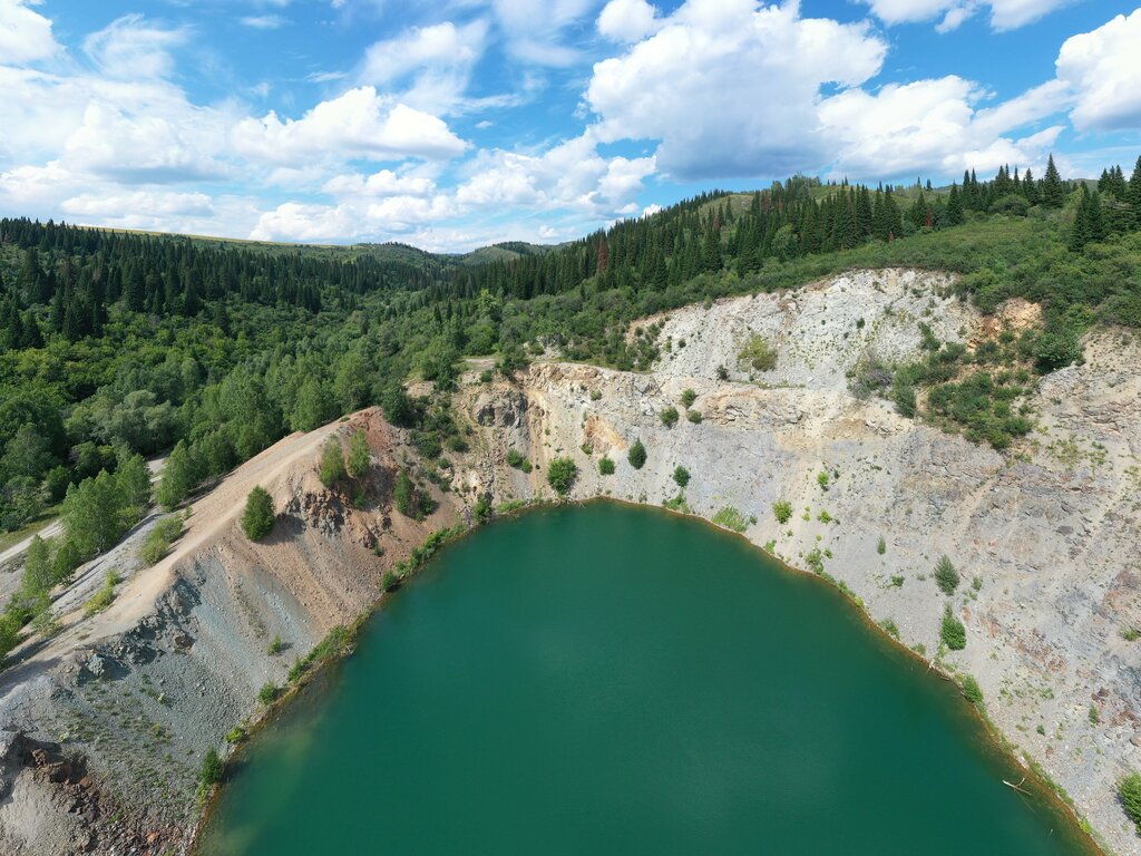 Turistik yerler Семеновское месторождение 1762 -1858, 1951-1972 годы, Altayski krayı, foto