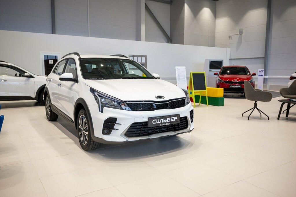 Otomobil satış galerileri Solaris Сильвер, Çeliabinsk, foto