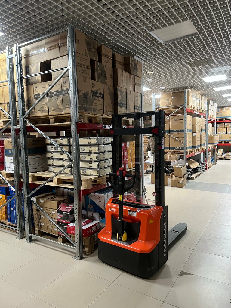 Otomobil yedek parçaları AsiaSpetsMash, Novosibirsk, foto