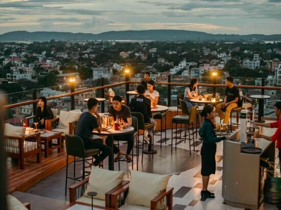 Otel The Hotel Nova, Mandalai, foto