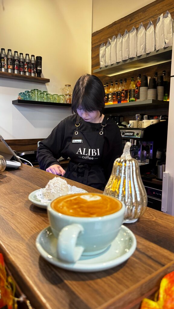 Kahve dükkanları Алиби, Brest, foto