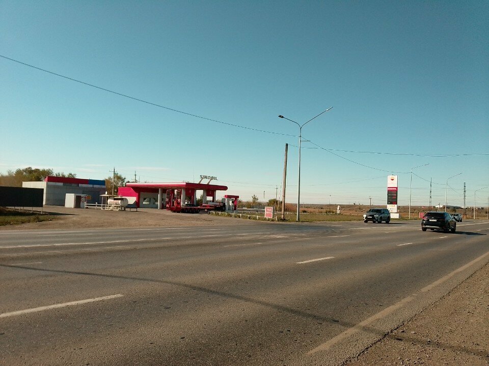 Benzin istasyonu Sinooil, Karağandı, foto