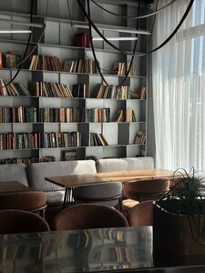 Korizza (Báıdibek Bı dańǵyly No:115/10), kahve dükkanları  Çimkent'ten (Şımkent'ten)