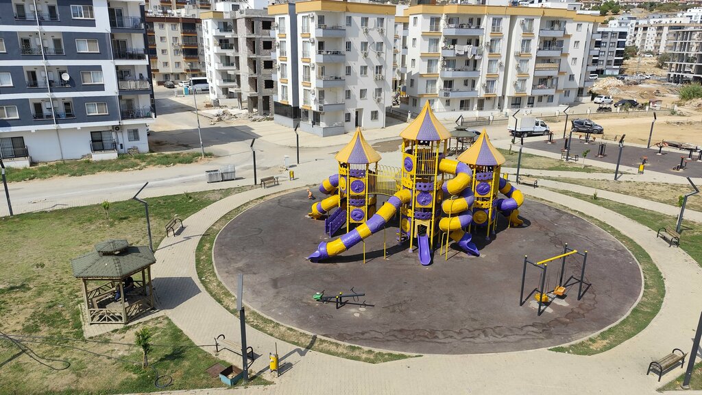 Oyun alanı Oyun alanı, Silifke, foto