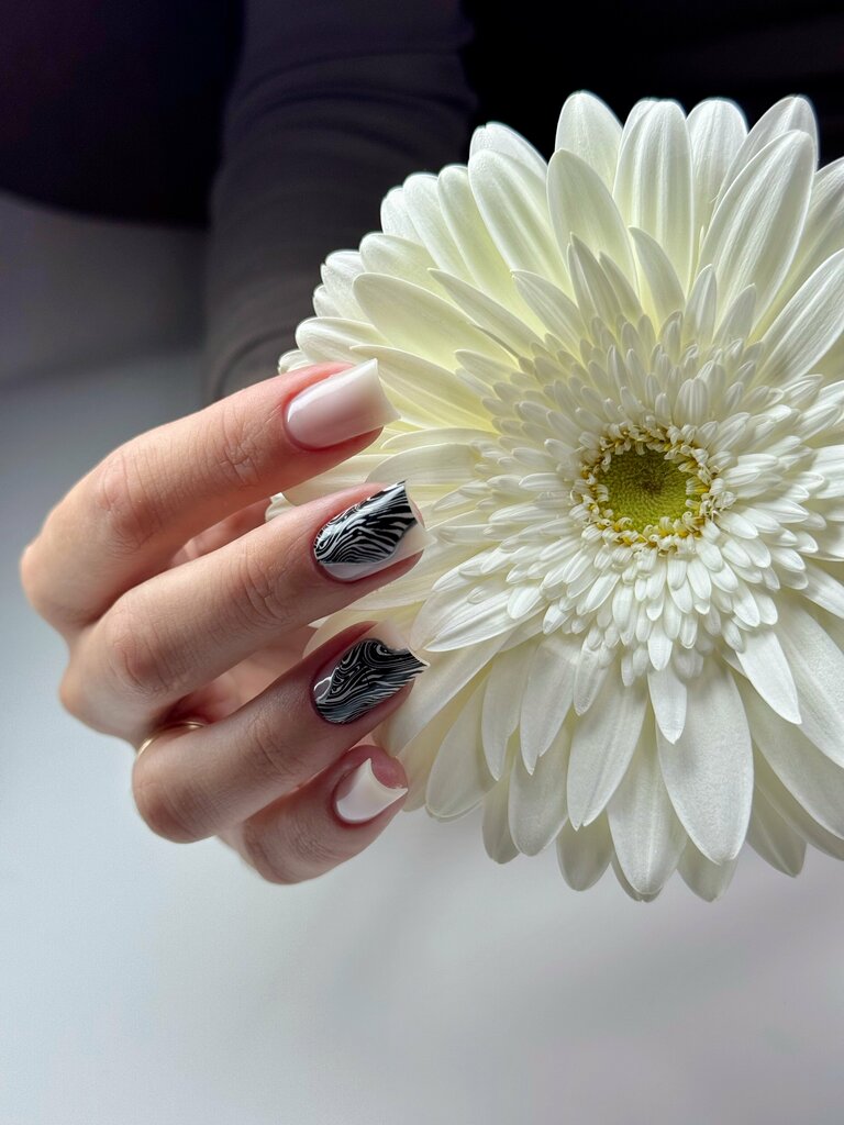 Manikür-pedikür Din. Din_nails, Naberejniye Çelny (Yar Çallı), foto