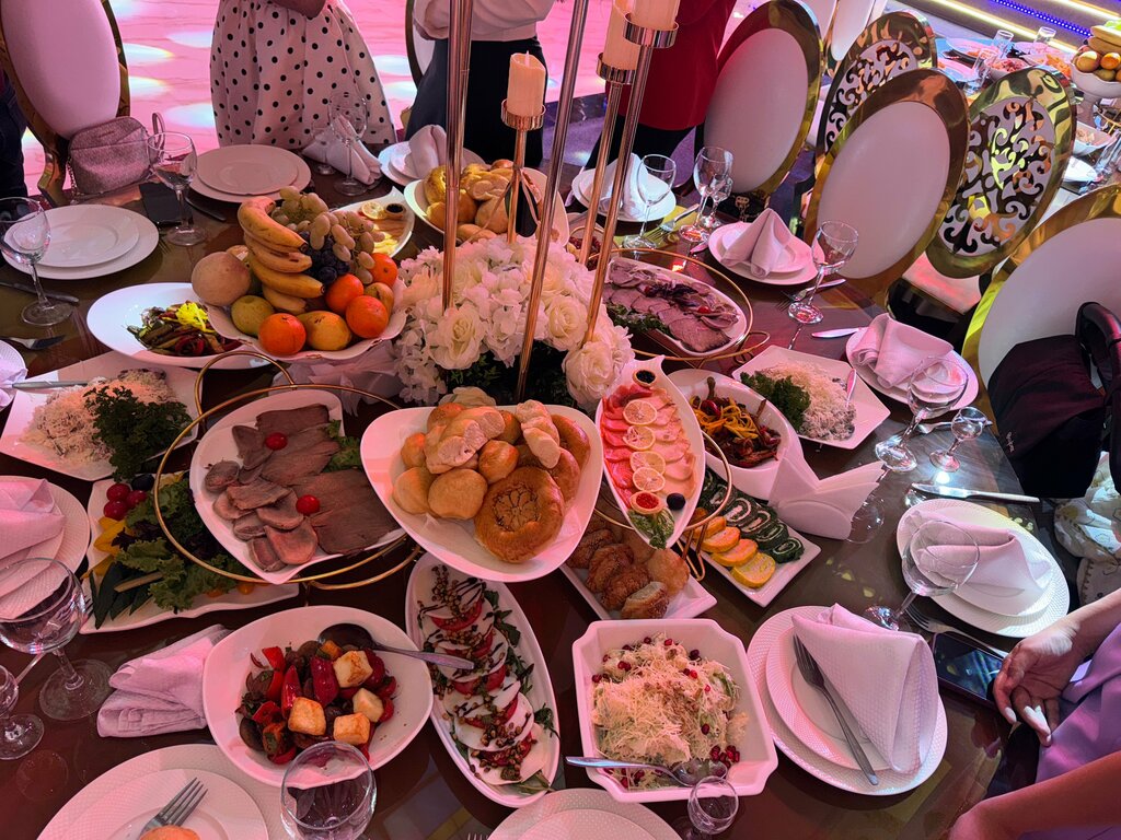 Restoran Beis Grand Hall, Almatı eyaleti, foto