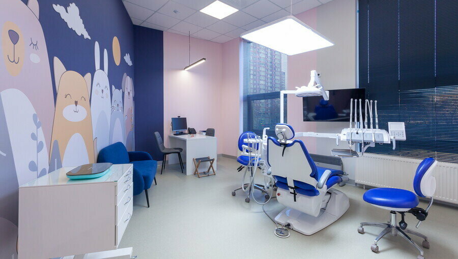 Özel ağız ve diş sağlığı klinikleri ve muayenehaneleri First Ortho, Yekaterinburg, foto