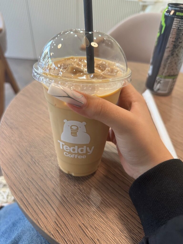 Kahve dükkanları Teddy Coffee, Pavlodar, foto