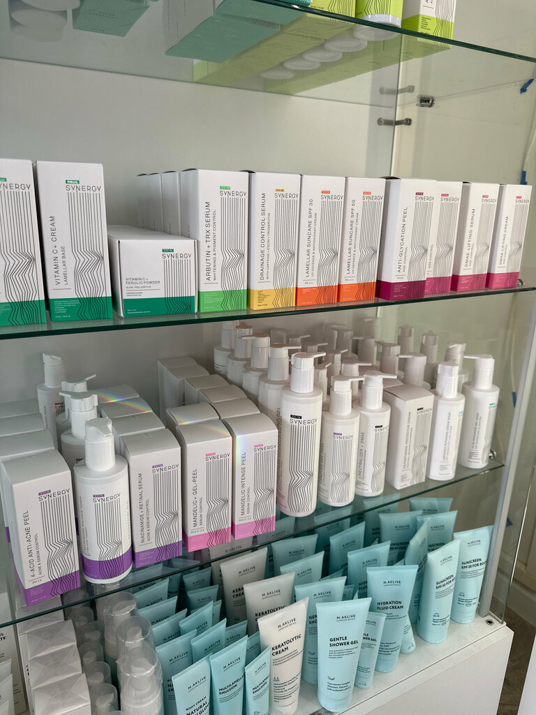 Kozmetik ve parfümeri mağazaları DermaElite, Saint‑Petersburg, foto