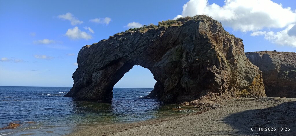Turistik yerler Чёртова скала, Sahalin Bölgesi, foto
