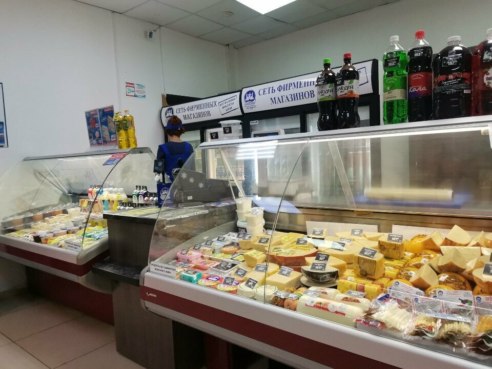 Süt ürünleri satış mağazaları Bely zamok, Novosibirsk, foto