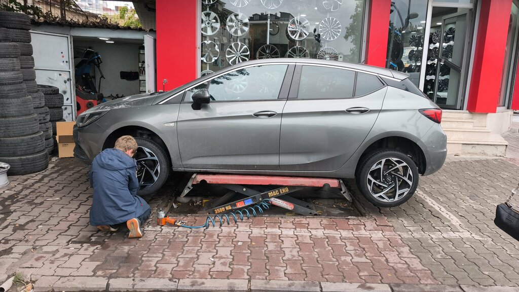 Oto lastik tamiri Duman jant lastik, İstanbul, foto