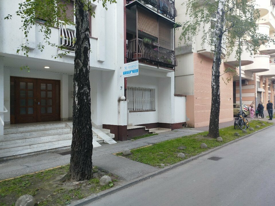 Özel ağız ve diş sağlığı klinikleri ve muayenehaneleri Stomatološka ordinacija Milošević, Novi Sad, foto